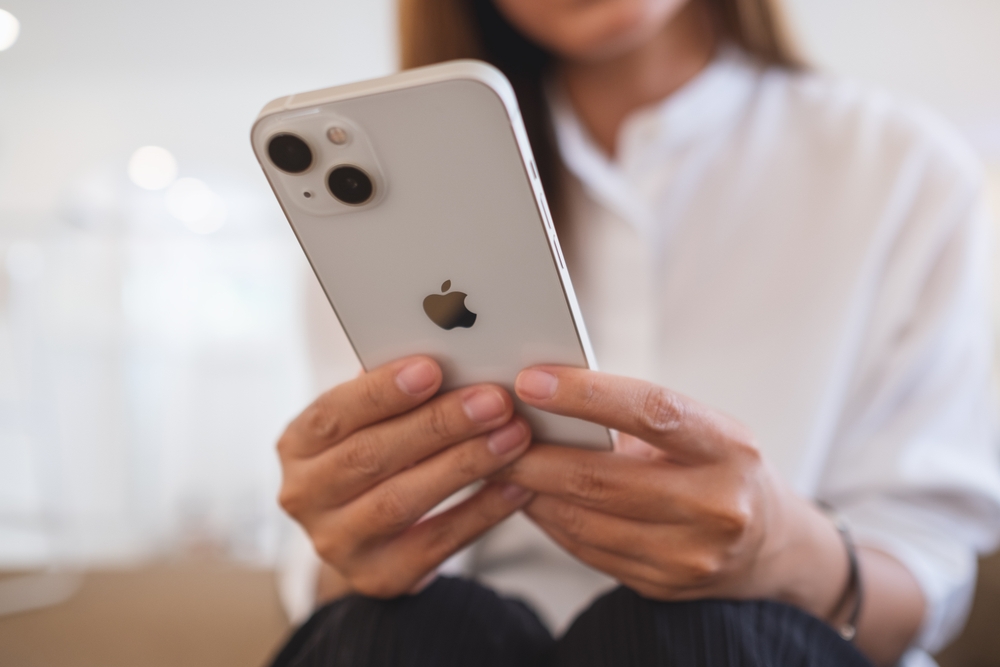 購入希望者300人に聞いた「iPhone 14」の人気カラーTOP3、3位ミッドナイト、2位パープル、1位は？｜@DIME アットダイム