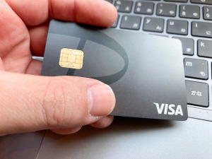 カード番号がない!?のっぺらぼうのクレカ「PayPayカード」が我が家に届いた日｜@DIME アットダイム