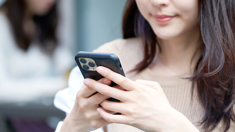 KDDIが顧客のスマホ操作や設定を定額でサポートする「au店頭サポート定額」を提供開始、気になる料金は？｜@DIME アットダイム