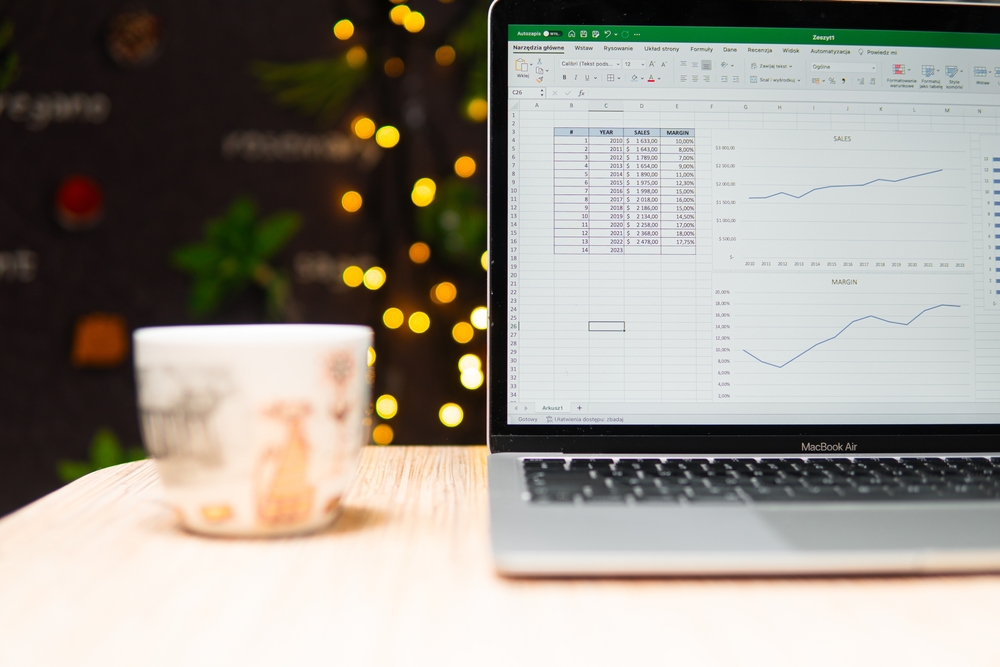 「Excelの分散」って何？覚えておきたい標本分散、不偏分散、標準偏差を求める関数の使い方｜@DIME アットダイム