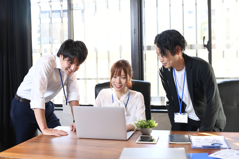 「チーフ」と「リーダー」役職はどっちが偉いのか？｜@DIME アットダイム